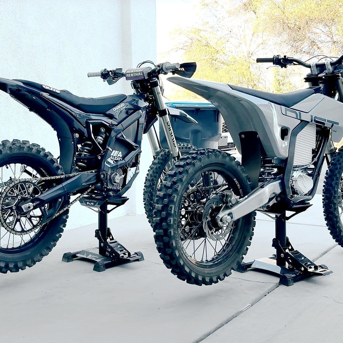 Dust Moto Hightail First Impression – Sirris Store